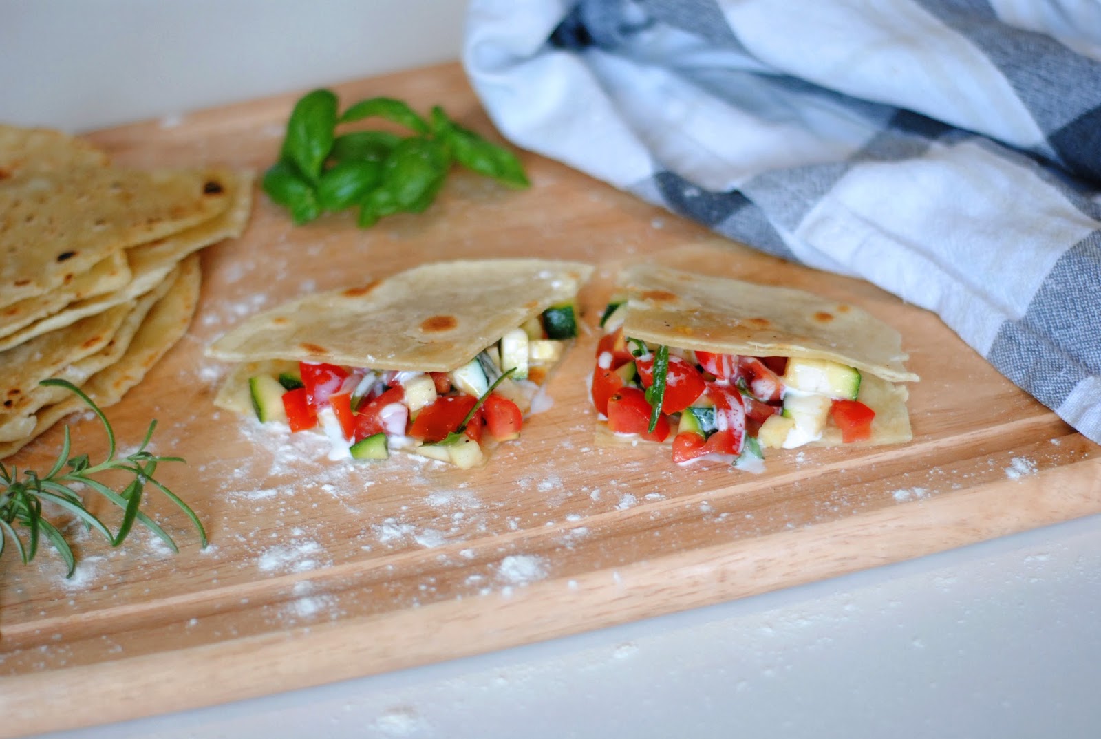 VEGAN FOOD // PIADINA ITALIA • MARI DALOR